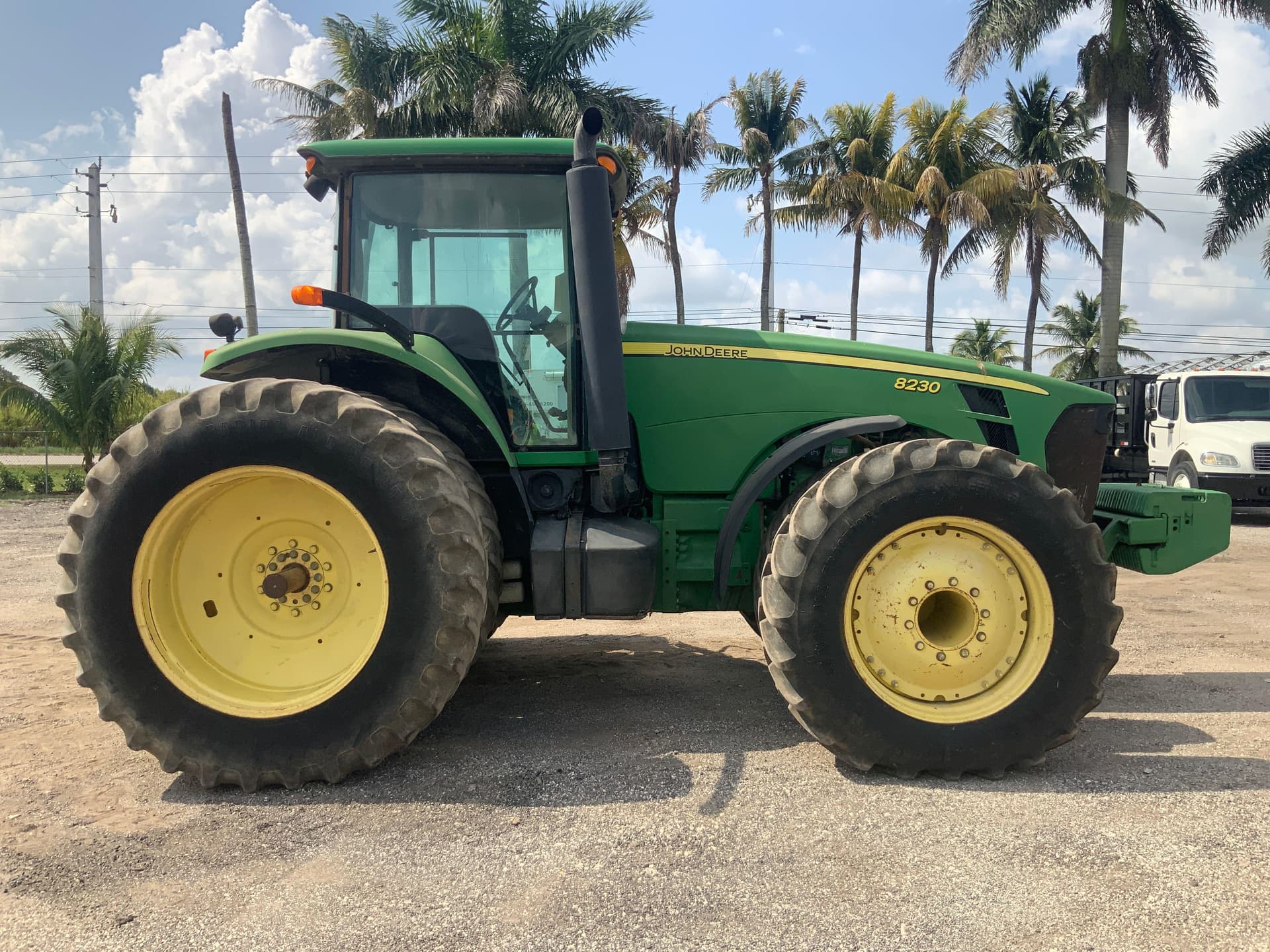 John Deere 8230 Tractors 175 to 299 HP for Sale | Tractor Zoom