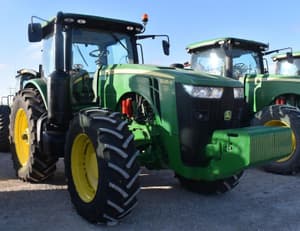 SOLD - John Deere 8235R Lot No. 253 Tractors with 235 HP | Tractor Zoom
