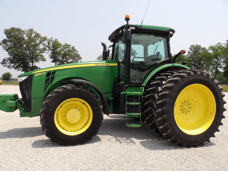 SOLD - John Deere 8310R Tractors 300 to 424 HP | Tractor Zoom