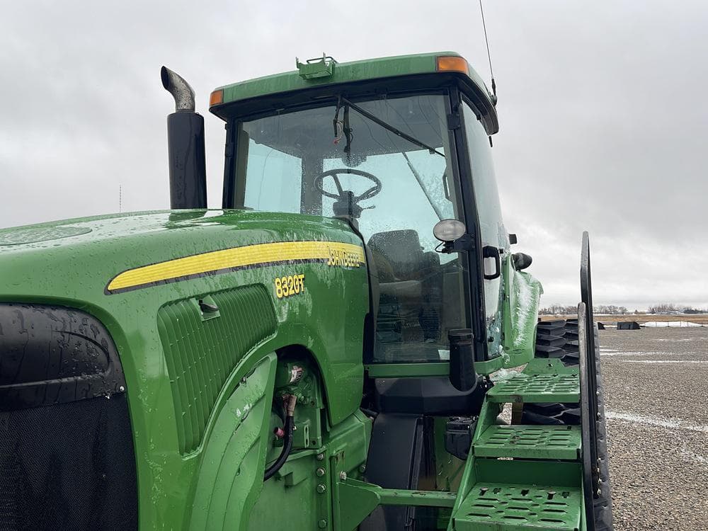 John Deere 8320T Tractors 175 to 299 HP for Sale | Tractor Zoom