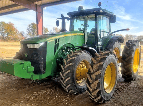SOLD - John Deere 8370R Tractors 300 to 424 HP | Tractor Zoom