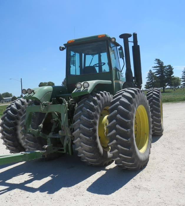 John Deere 8450 Tractors 175 to 299 HP for Sale | Tractor Zoom