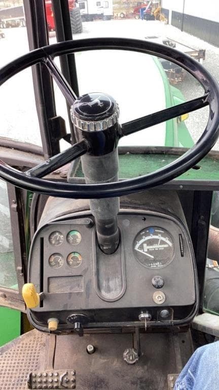 John Deere 8640 Tractors 175 to 299 HP for Sale | Tractor Zoom