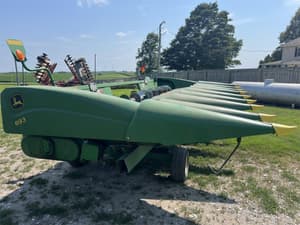 John Deere 893 Harvesting For Sale with 8 Rows | Tractor Zoom