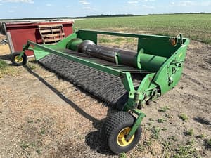 SOLD - John Deere 914 Lot No. 290 Harvesting with --- Rows | Tractor Zoom