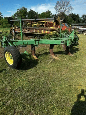 SOLD - John Deere 915 Tillage with 9 Shanks | Tractor Zoom
