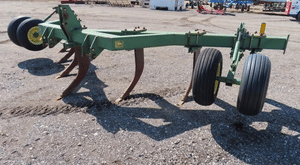 SOLD - John Deere 915 Tillage with 7 Shanks | Tractor Zoom
