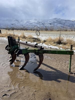 SOLD - John Deere 915 Lot No. 7718 Tillage with 5 Shanks | Tractor Zoom