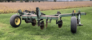 SOLD - John Deere 915 Tillage with 5 Shanks | Tractor Zoom