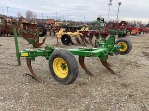 SOLD - John Deere 915 Lot No. 6855 Tillage with 7 Shanks | Tractor Zoom