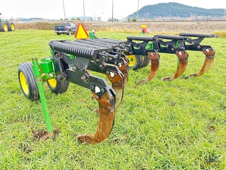 John Deere 915 Tillage Rippers for Sale | Tractor Zoom