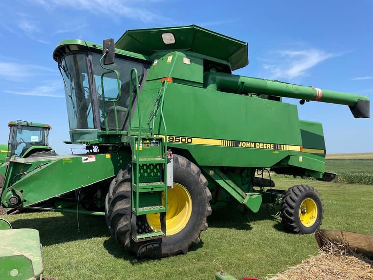 SOLD - John Deere 9500 Combines Class 5 | Tractor Zoom