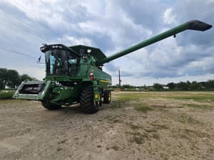 SOLD - John Deere 9570 STS Combines with 2,585 Hrs | Tractor Zoom