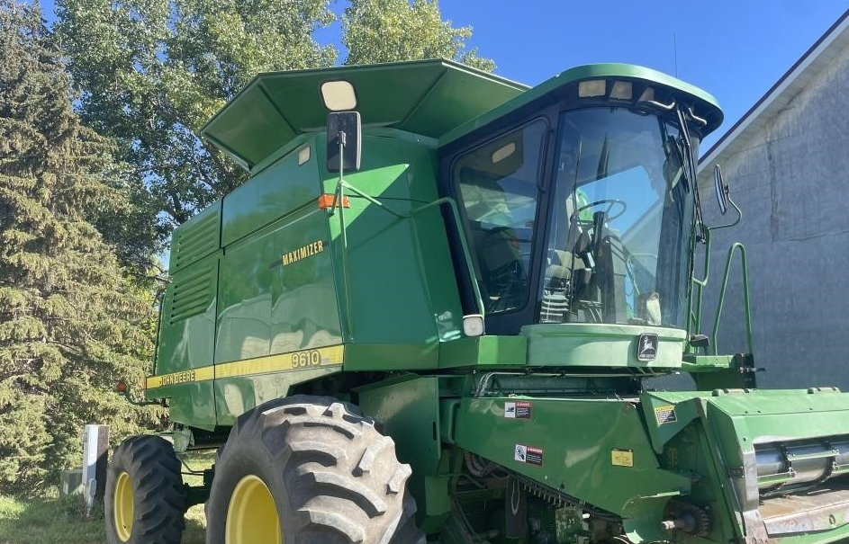 SOLD - John Deere 9610 Combines with 3,535 Hrs | Tractor Zoom