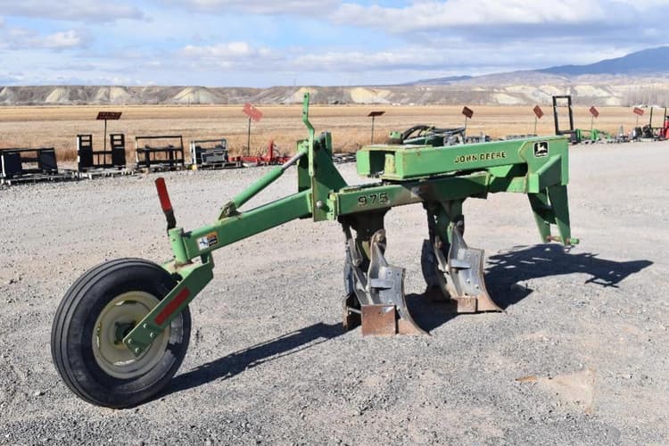 SOLD - John Deere 975 Tillage Plows | Tractor Zoom