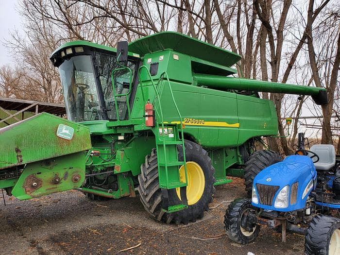 2003 John Deere 9750 STS Combines Class 7 for Sale | Tractor Zoom