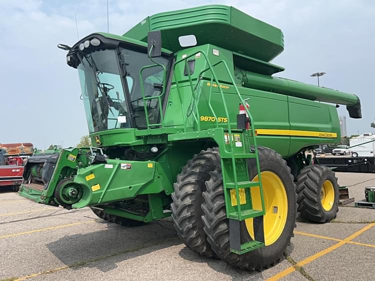 SOLD - John Deere 9870 STS Combines Class 8 | Tractor Zoom