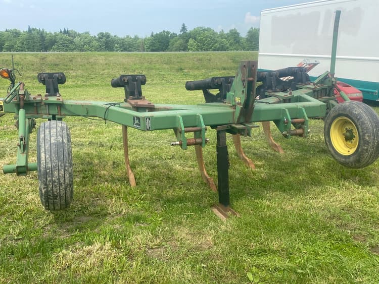 SOLD - John Deere 15 Tillage Chisel Plows | Tractor Zoom