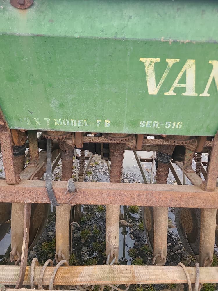 John Deere Van Brunt Planting Grain Drills for Sale | Tractor Zoom
