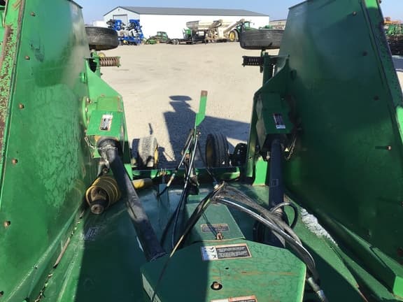 Tractor Zoom - John Deere HX15