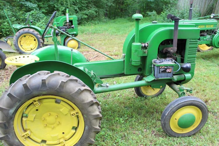 John Deere LA Tractors Less than 40 HP for Sale | Tractor Zoom