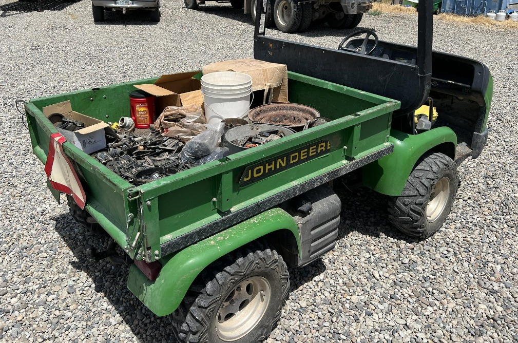 Tractor Zoom - John Deere Pro Gator 2020
