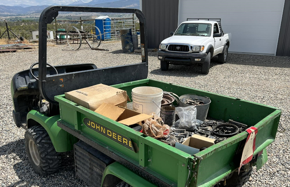 Tractor Zoom - John Deere Pro Gator 2020