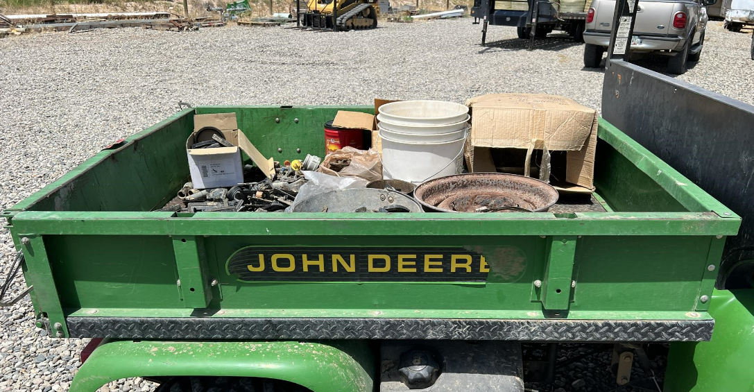 Tractor Zoom - John Deere Pro Gator 2020