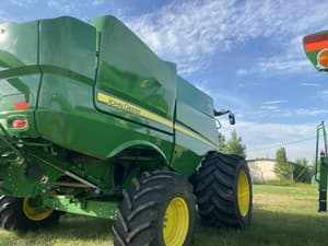 SOLD - John Deere S790 Combines Stock No. 84964 | Tractor Zoom