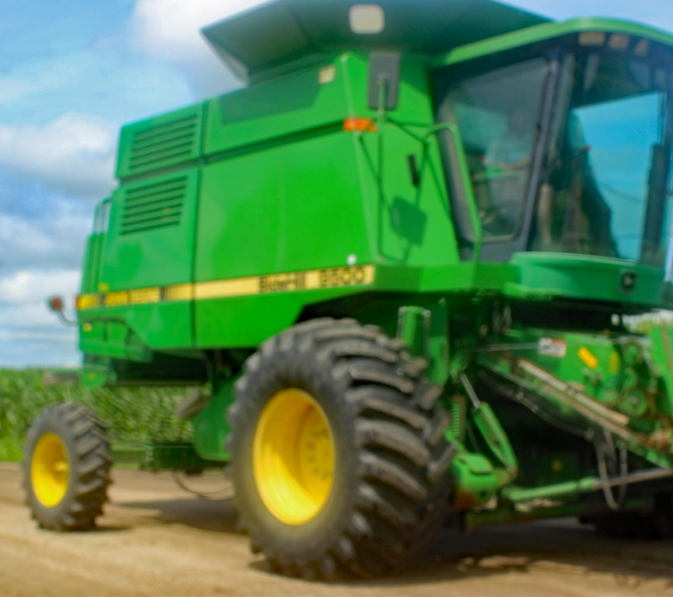 SOLD - John Deere SideHill 9500 Lot No. 35099b1b-0eaf-11ed-9544 ...