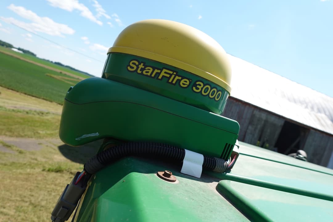 John Deere StarFire 3000 Lot No. 16 Other Equipment For Sale | Tractor Zoom