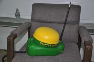 SOLD - John Deere StarFire 3000 RTK receiver Other Equipment | Tractor Zoom