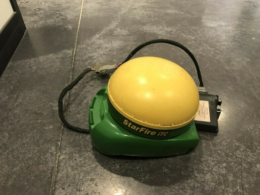SOLD - John Deere StarFire iTC Lot No. 849ff5f1-02e5-11ed-9544 ...