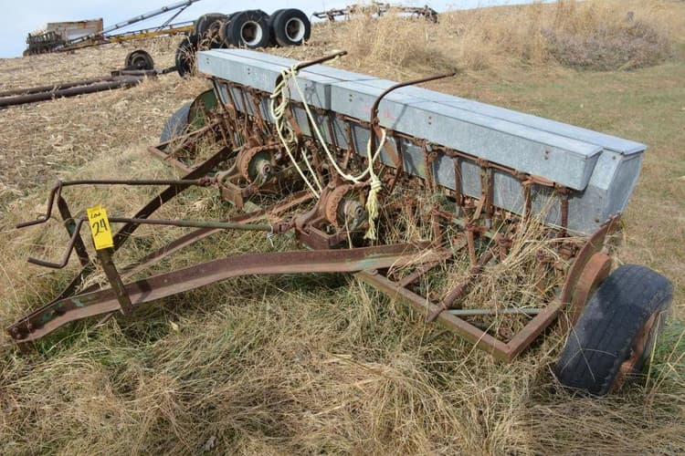 John Deere Van Brunt Planting Grain Drills for Sale | Tractor Zoom