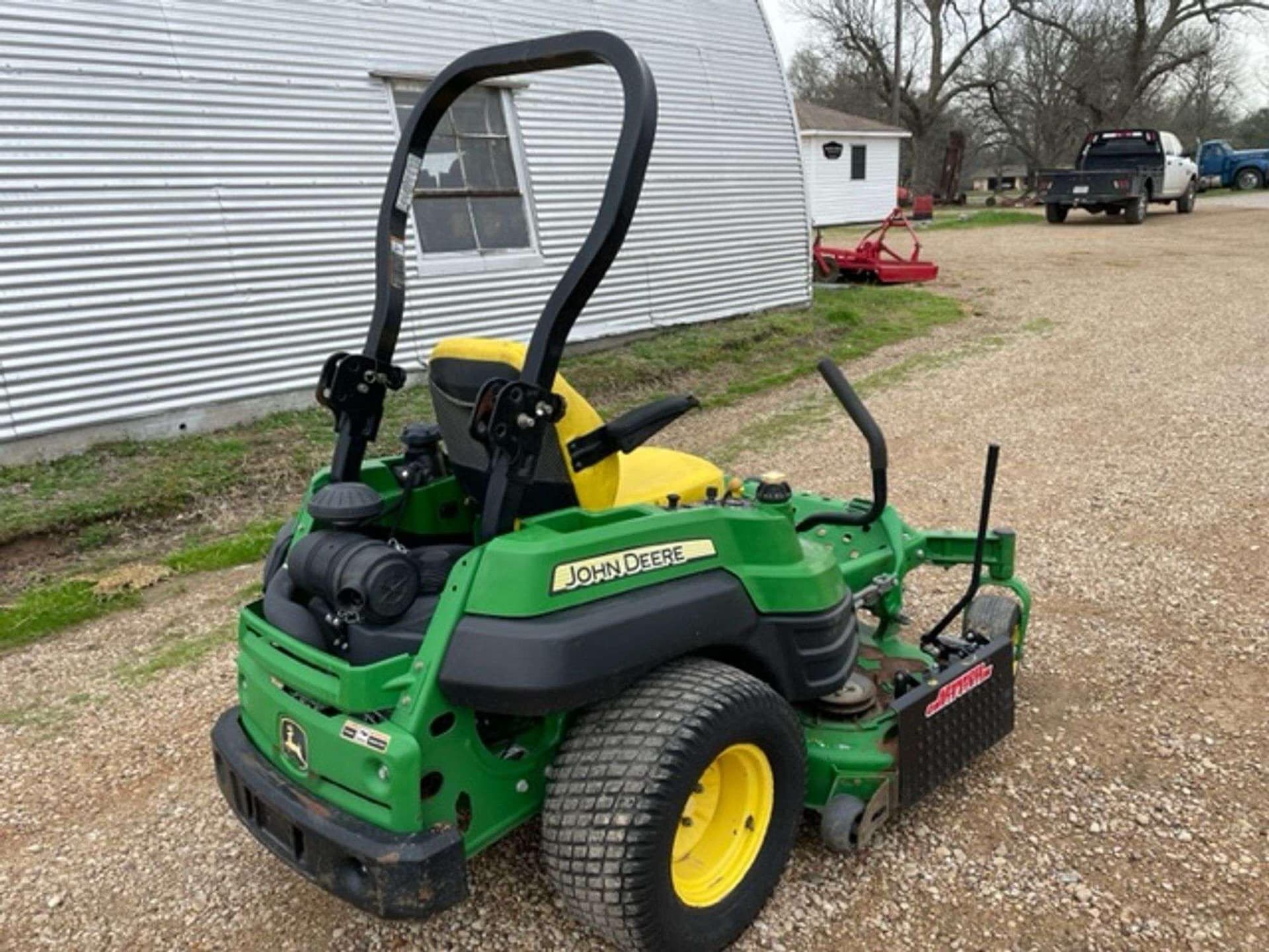 Tractor Zoom - John Deere Z920A