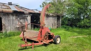 SOLD - Gehl 72 Lot No. 4027 Harvesting | Tractor Zoom