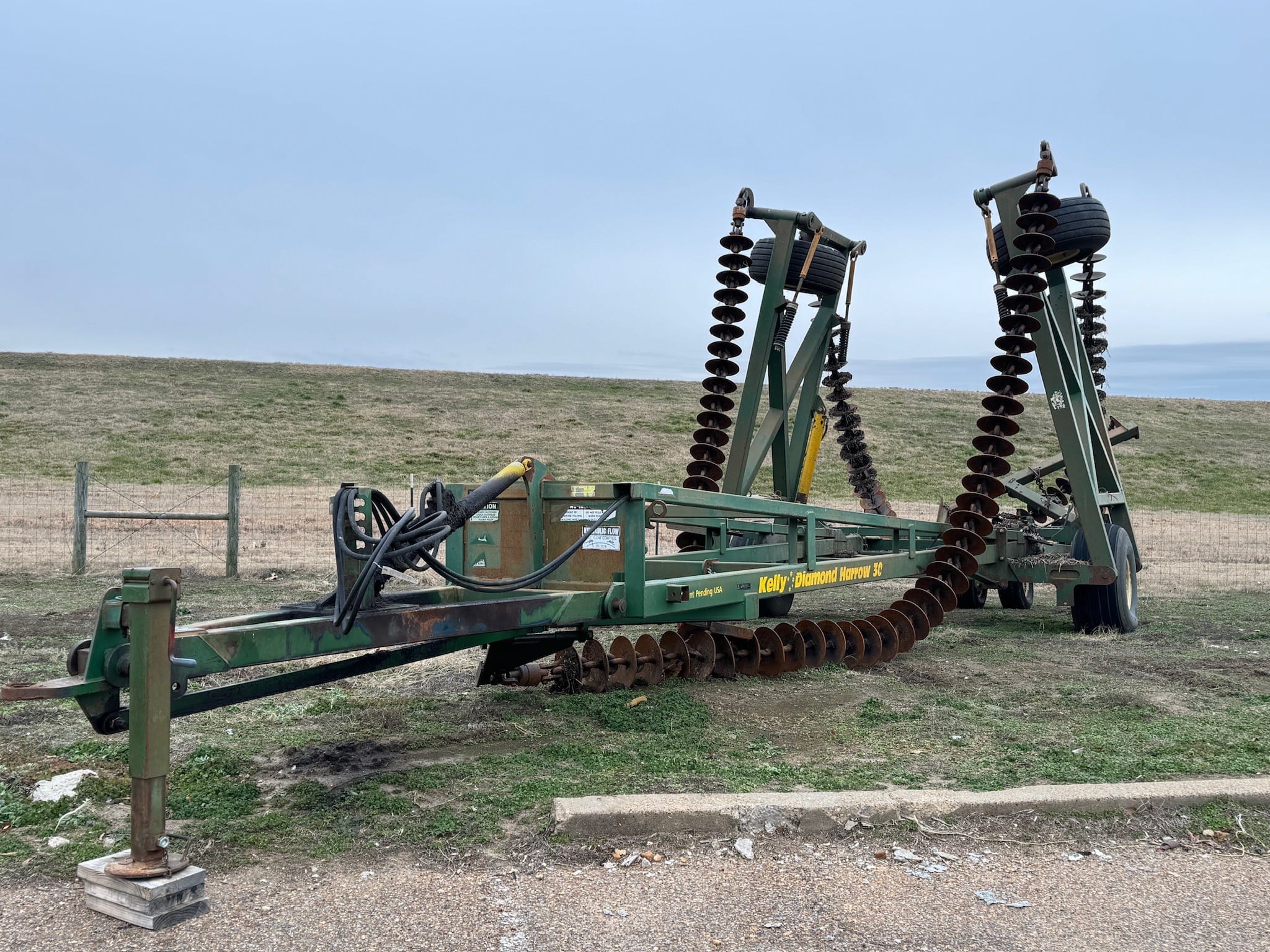 SOLD - Kelly Diamond Harrow 30 Lot No. 2882 Tillage with 30 ft ...