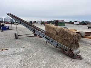 SOLD - Kewanee 500 Harvesting with --- Ft | Tractor Zoom