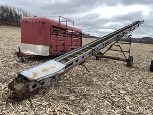 SOLD - Kewanee 500 Lot No. 5755 Harvesting with 50 Ft | Tractor Zoom