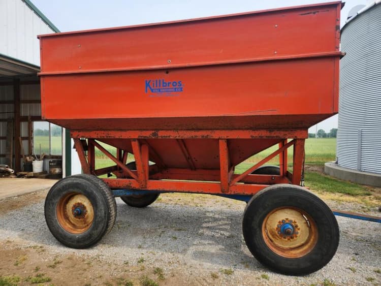 SOLD - Killbros 385 Harvesting Gravity Wagons | Tractor Zoom