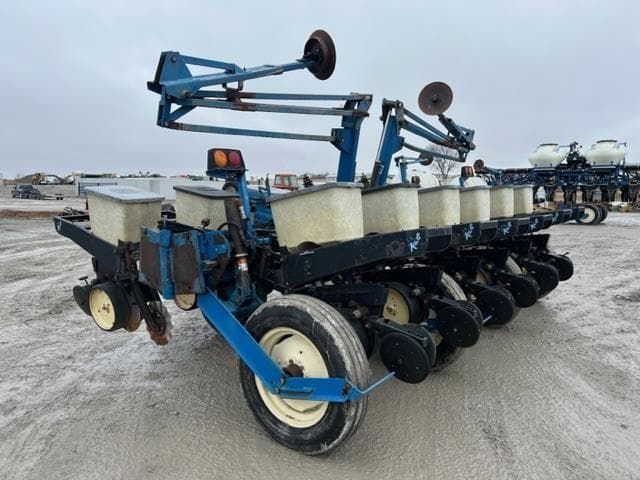 Kinze 2200 Planting Planters for Sale | Tractor Zoom