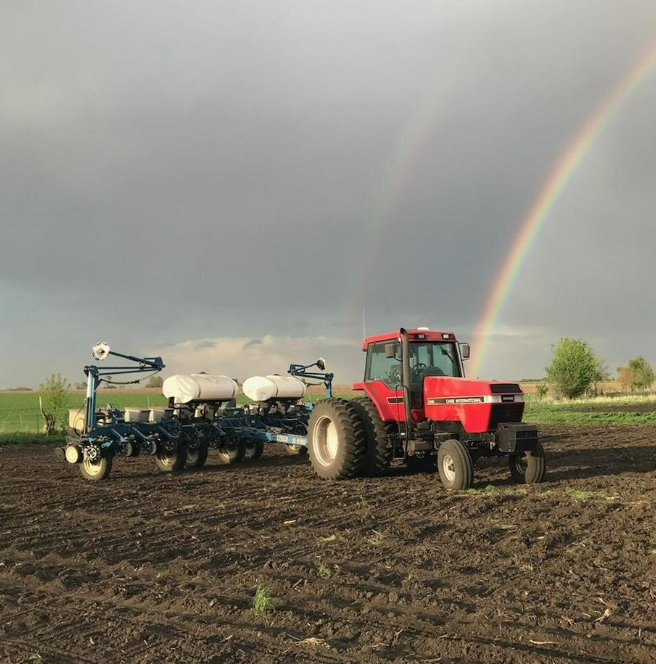 Tractor Zoom - Kinze 2210