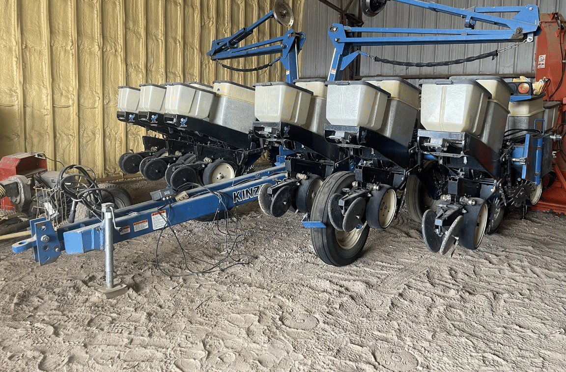 Kinze 2210 Planting Planters for Sale | Tractor Zoom