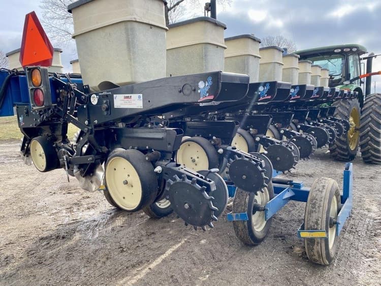 Kinze 2500 Planting Planters for Sale | Tractor Zoom