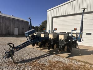 2009 Kinze 3000 Stock No. b5ab293e-72b1-4db0-8f9f-566bc501334b Planting ...
