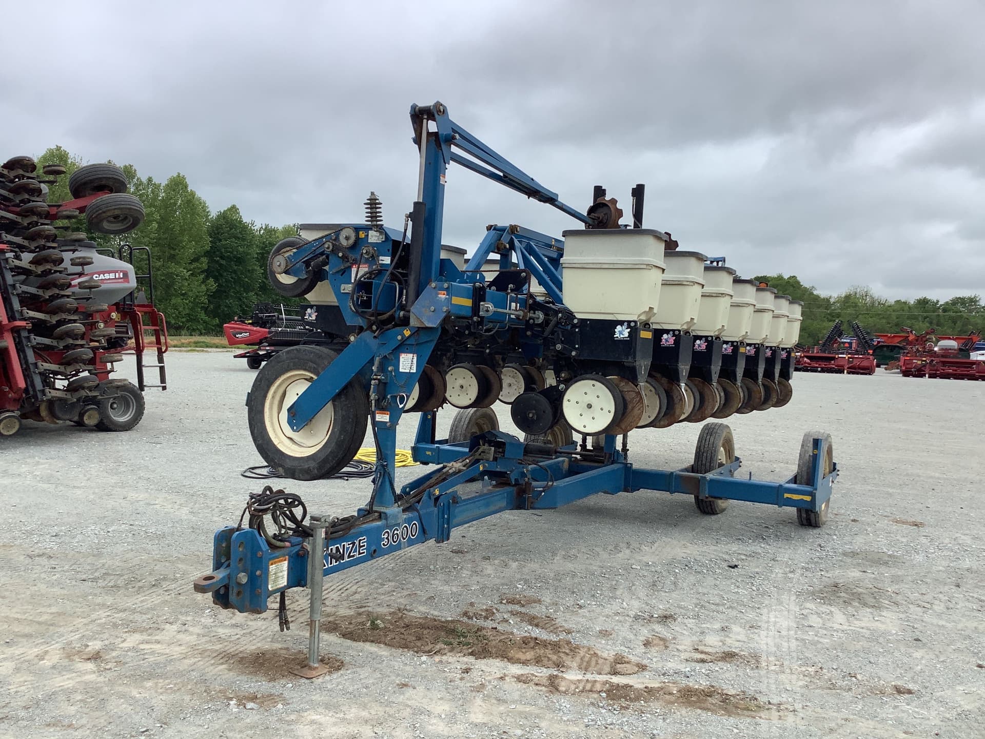 Kinze 3600 Planting Planters for Sale | Tractor Zoom