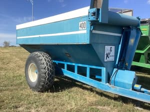 SOLD - Kinze 400 Stock No. 411709 Harvesting | Tractor Zoom