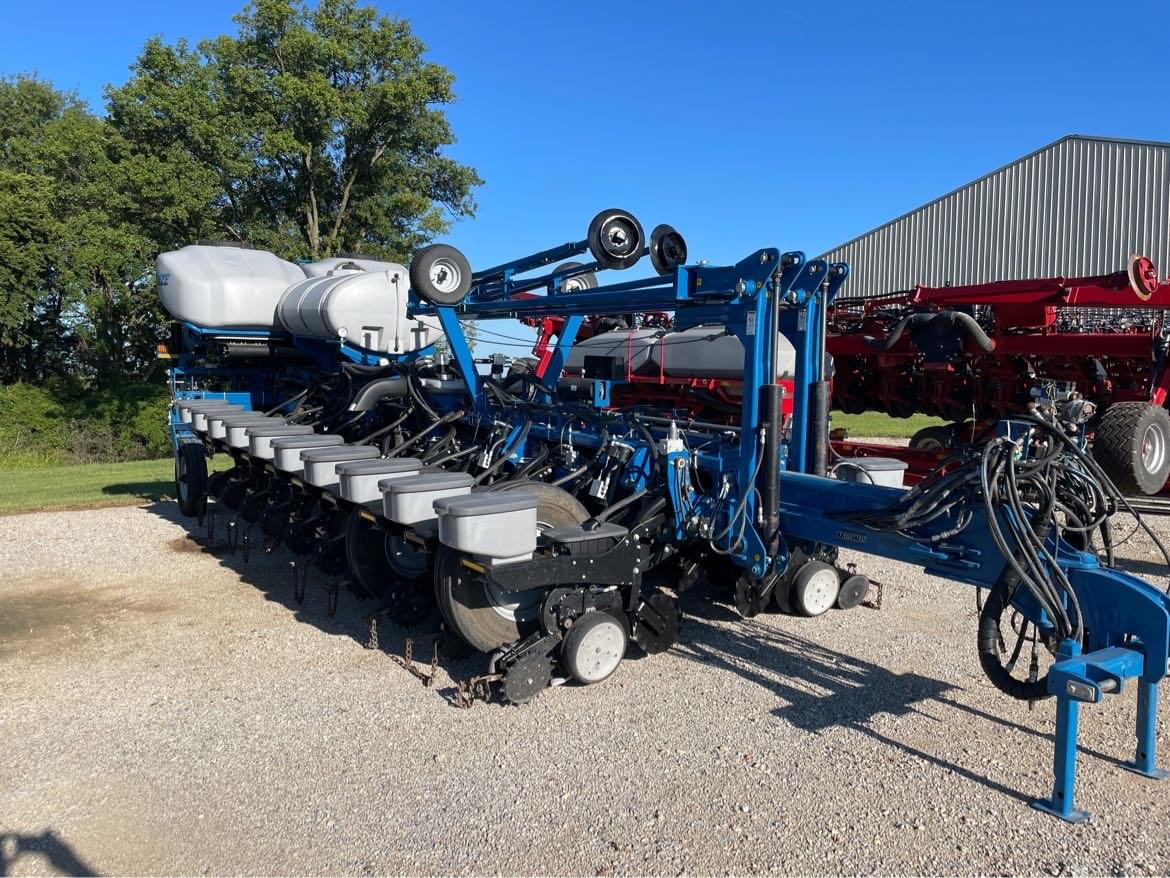 Kinze 4900 Planting Planters for Sale | Tractor Zoom