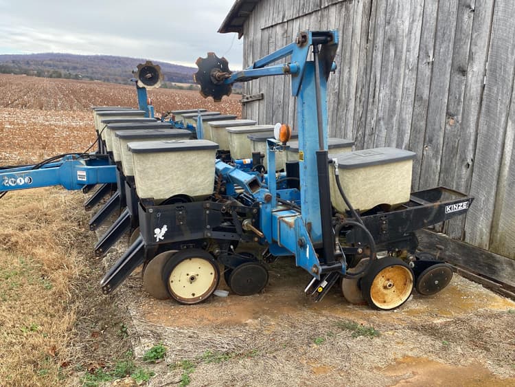 Kinze 2000 Planting Planters for Sale | Tractor Zoom