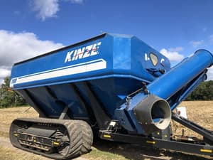SOLD - Kinze KINZIE 1100 Harvesting | Tractor Zoom